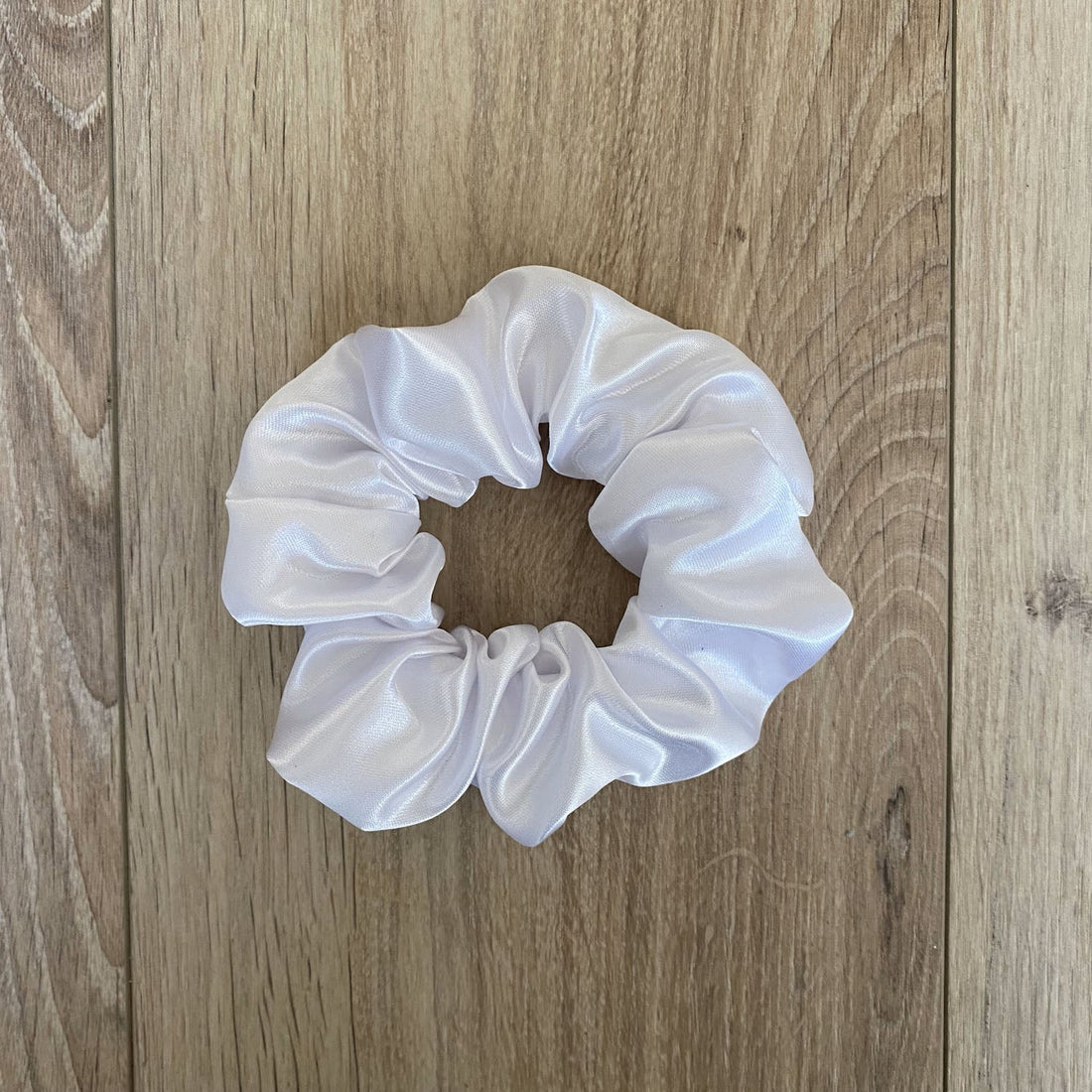 Chouchou satin blanc Maria | E-shop Violette & Rose